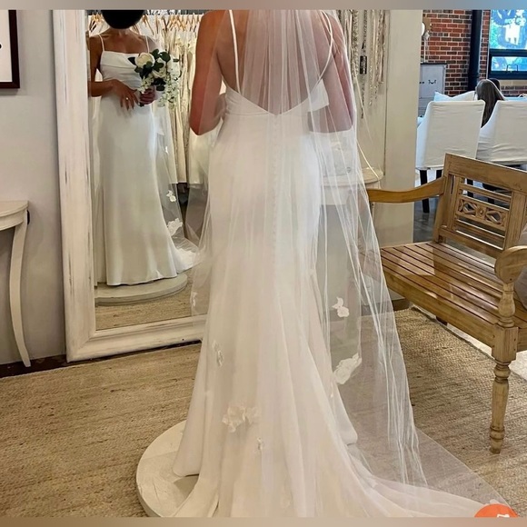 Dresses | Classic Clean Wedding Dress | Poshmark